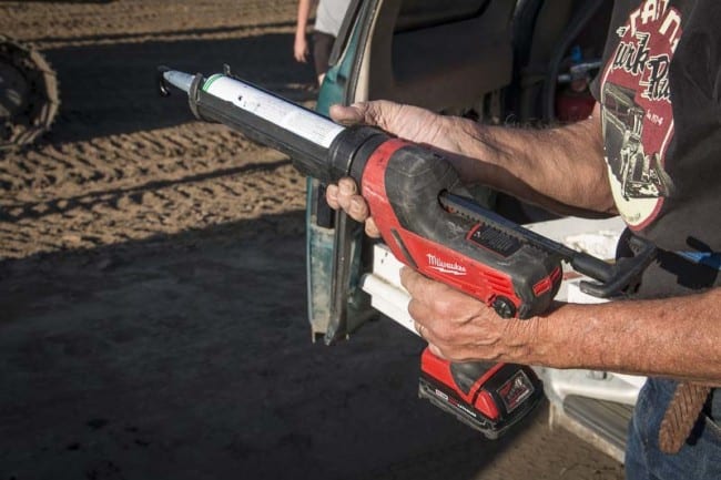 Milwaukee M18 Cordless Caulk Gun Review - Pro Tool Reviews