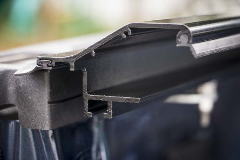 Peragon Aluminum Tonneau Cover Review