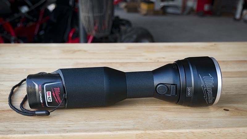 Milwaukee M12 LED Metal Flashlight - Pro Tool Reviews