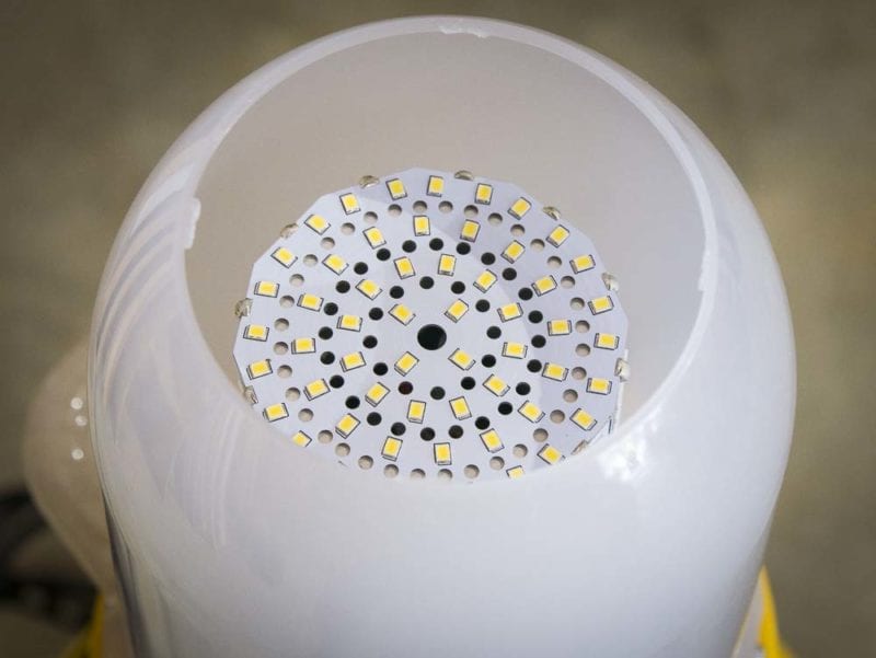 Southwire ProBuilt Wobblelight Jr. LED Work Light Review - Pro Tool Reviews
