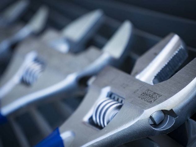 Klein Adjustable Wrench Review - Pro Tool Reviews