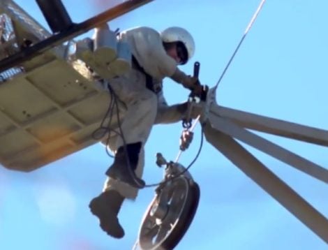 Aerial Helicopter Lineman - The Most Dangerous Job in the World?