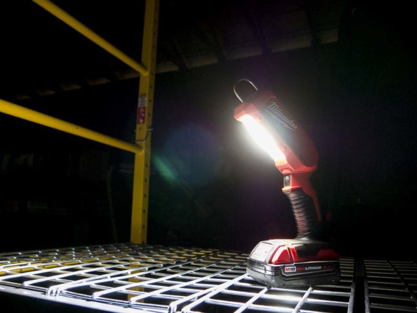 Milwaukee M18 LED Stick Light 2352-20 - Pro Tool Reviews