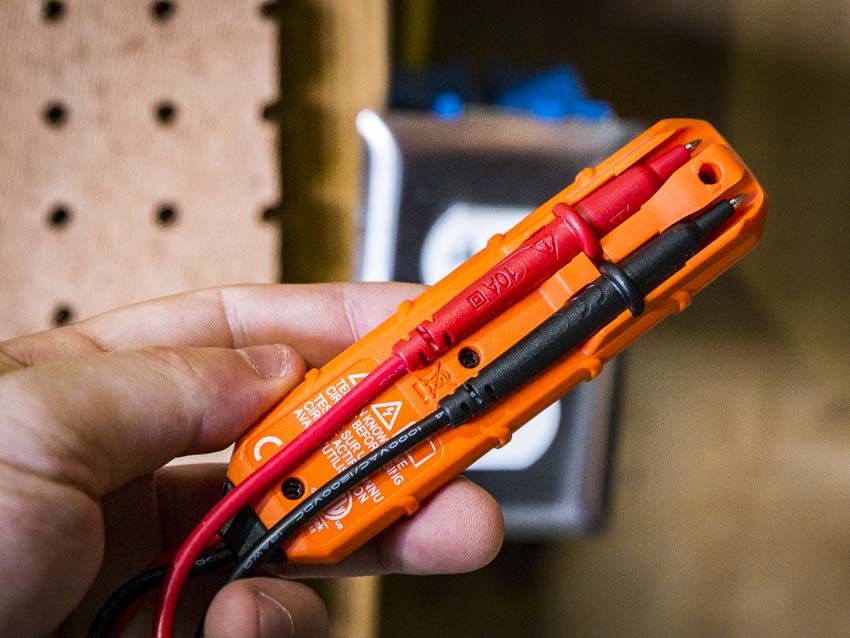 Klein Tools Voltage Tester ET45 - Pro Tool Reviews