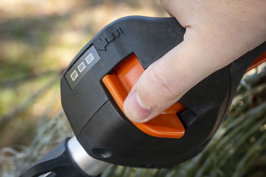 Stihl FSA 130 R Battery String Trimmer Review - PTR