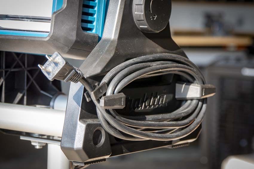 Makita DML811 18V LXT LED Work Light Review | 3000 Lumens - PTR
