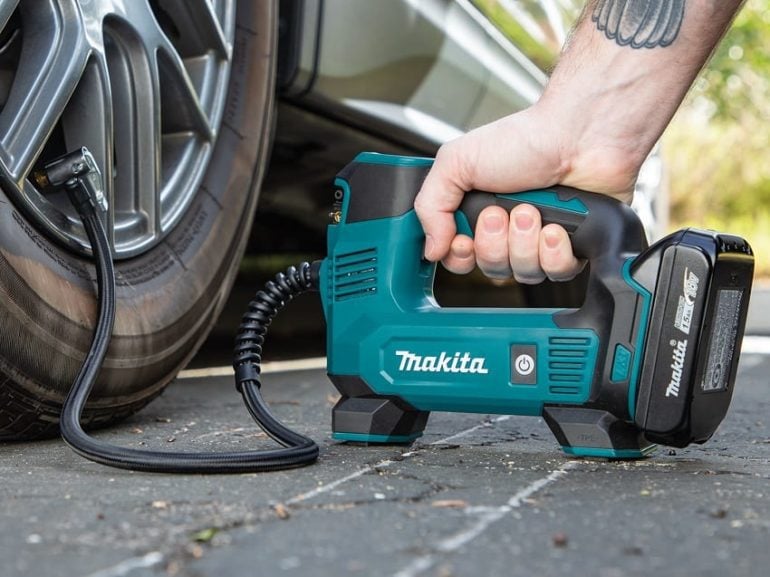 Makita 18V LXT Cordless Inflator | DMP180 | First Look - Pro Tool Reviews