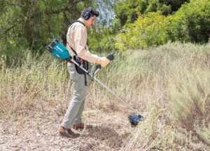 Makita XRU16 36V Battery-Powered Brush Cutter - Pro Tool Reviews