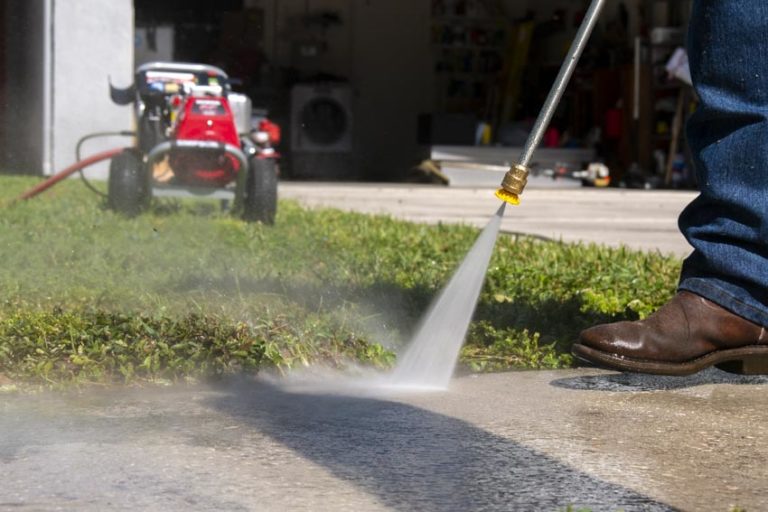 Pressure Washer PSI vs GPM | What's More Important? - PTR
