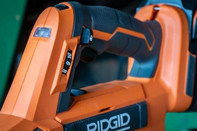 Ridgid 18V Cordless Grease Gun Review R860445 - Pro Tool Reviews