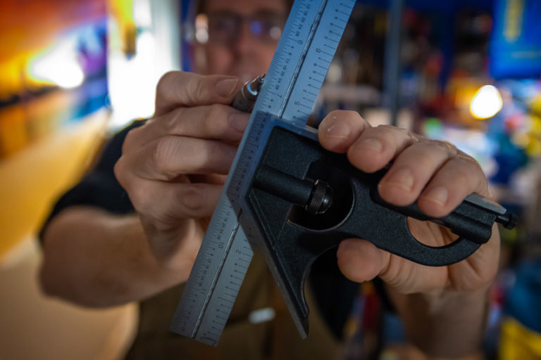 How to Use a Combination Square - Pro Tool Reviews