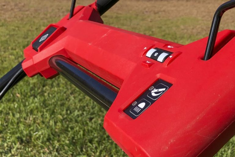 Milwaukee M18 FUEL 21-inch Self-Propelled Lawn Mower Review 2823-22HD