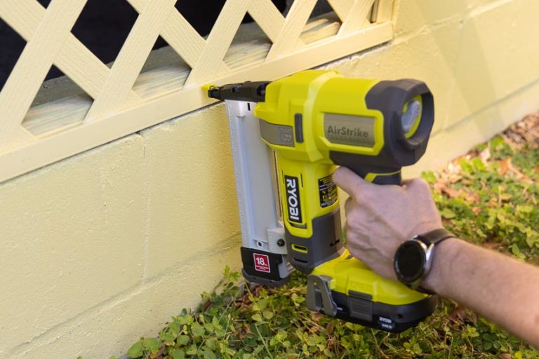 Ryobi Cordless Narrow Crown Stapler Review P361 Pro Tool Reviews