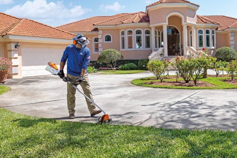 Stihl Battery-Powered Edger - FCA 135 and 140 - Pro Tool Reviews