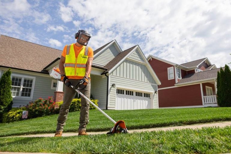 Stihl Battery-Powered Edger - FCA 135 and 140 - Pro Tool Reviews