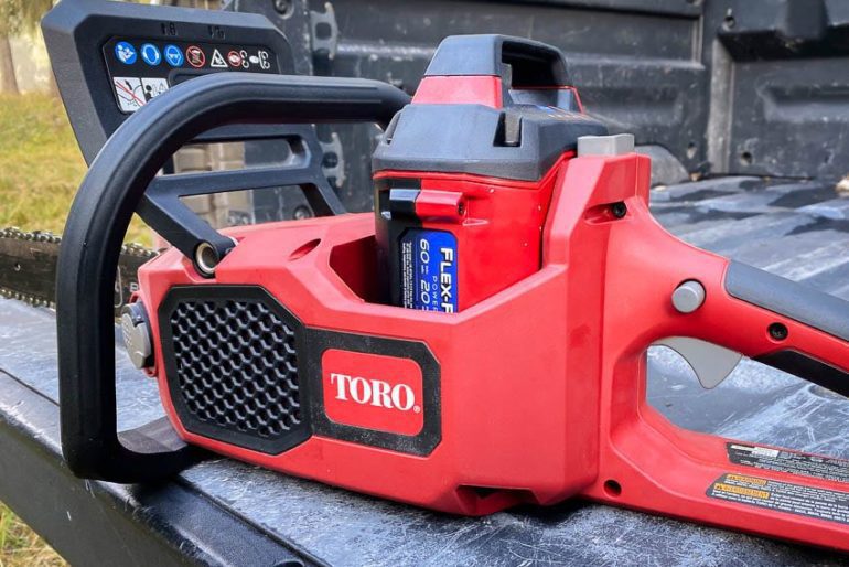 Toro 60V 16 Inch Cordless Chainsaw 51850 Review - Pro Tool Reviews