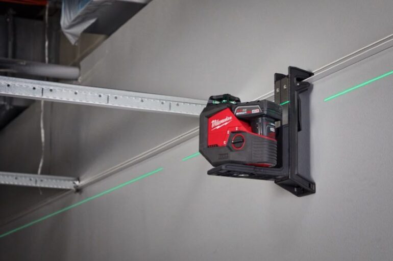 Milwaukee M12 Green Single-Plane Laser - Pro Tool Reviews