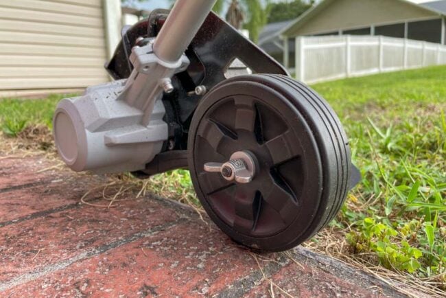 Greenworks 60V Battery-Powered Edger Review - PTR