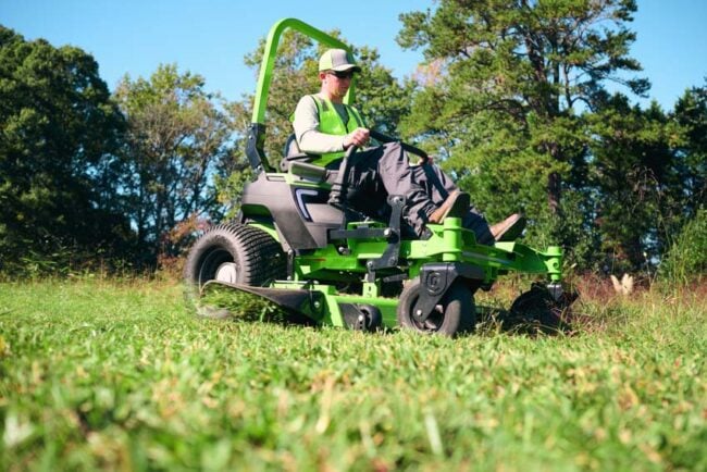 Best Riding Lawn Mowers - Pro Tool Reviews