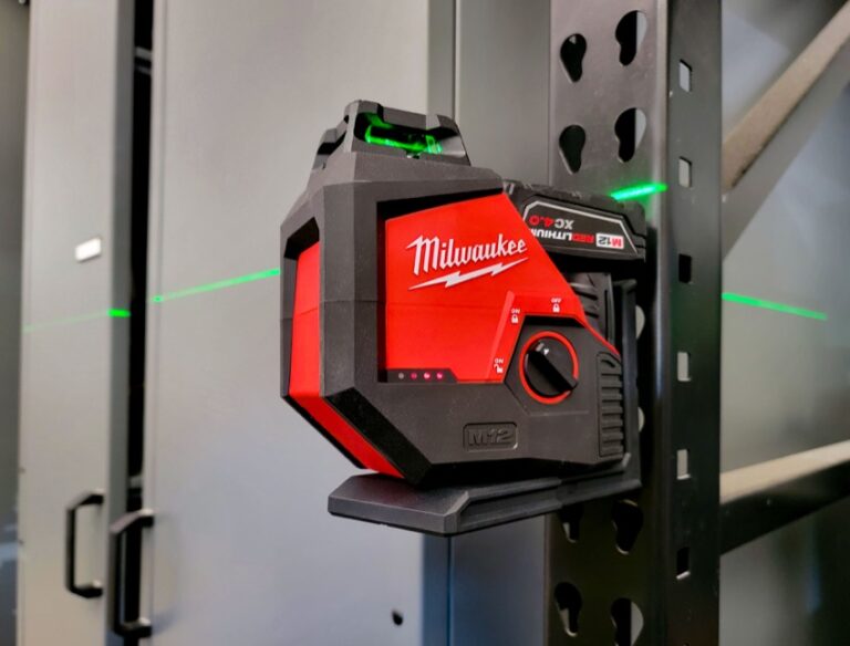 Milwaukee M12 Green Single Plane Laser - Pro Tool Reviews