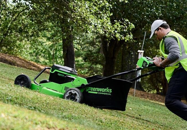 Greenworks Commercial 30 Inch Self Propelled Lawn Mower Ptr