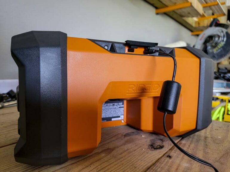 Ridgid 18V Jobsite Radio Review - Pro Tool Reviews