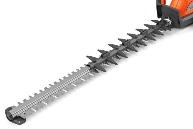 Husqvarna 40V Battery-Powered Hedge Master - Pro Tool Reviews