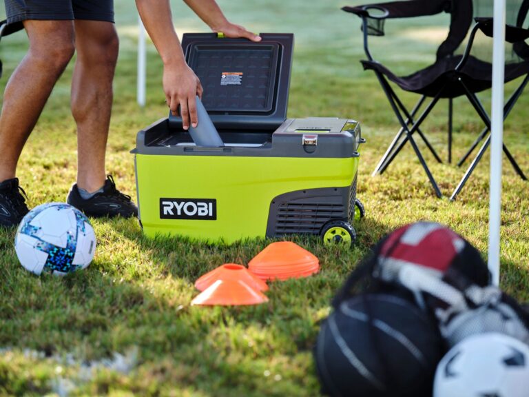 Ryobi One+ 18V Hybrid Cooler Review PI1824QBT - PTR
