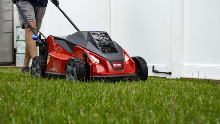 Toro 60V Stripe Dual-Blade Self-Propelled Lawn Mower - PTR
