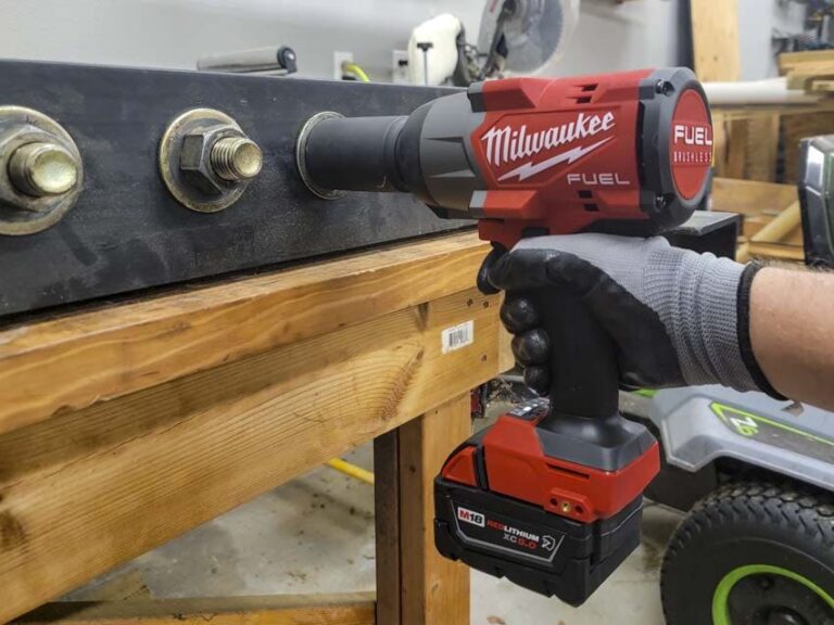 Milwaukee M18 Fuel 1/2-inch High Torque Impact Wrench 2967 Review - Pro ...