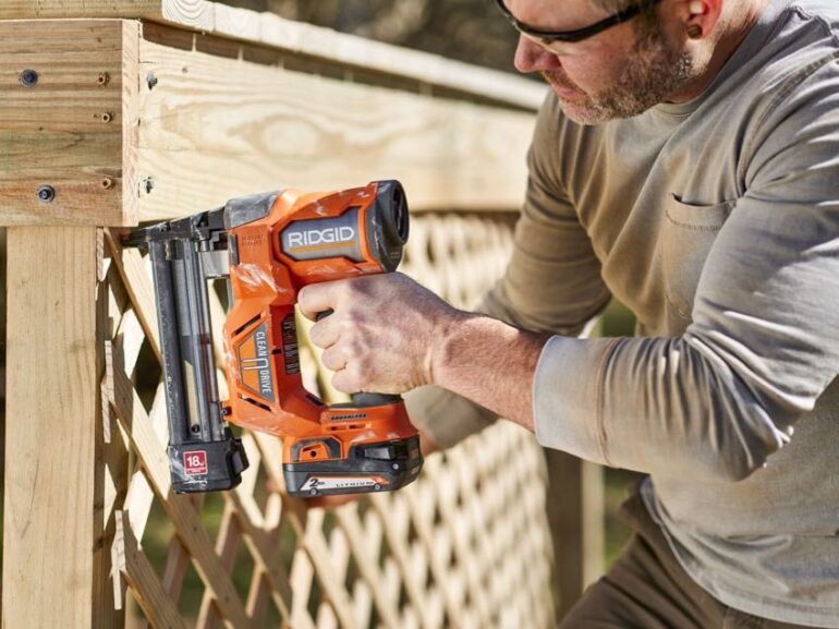 Ridgid 18V 1-1/2 inch Narrow Crown Stapler - Pro Tool Reviews