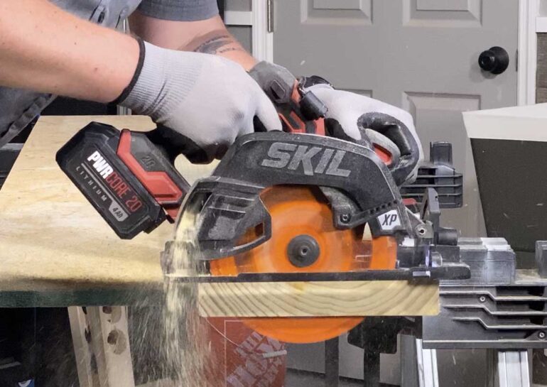 Skil 20V Cordless Circular Saw Review CR5440B - Pro Tool Reviews