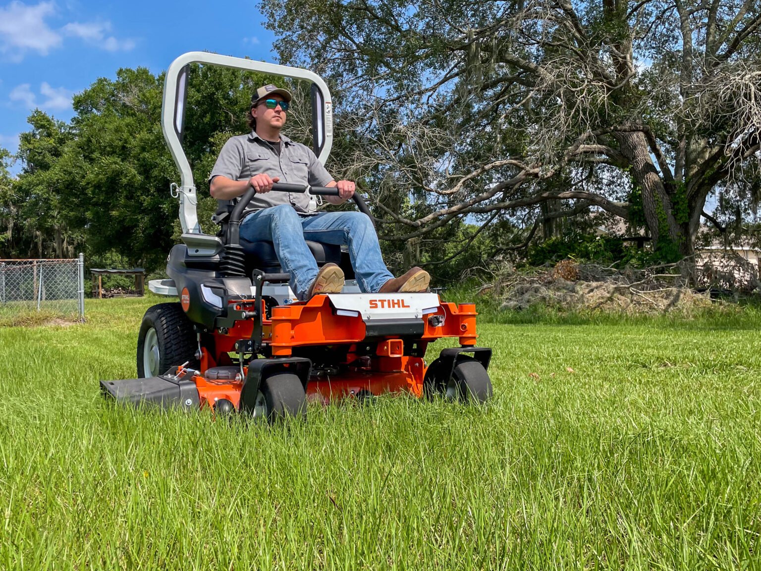 Stihl Battery-Powered Zero-Turn Lawn Mower Review RZA 748 - Pro Tool ...