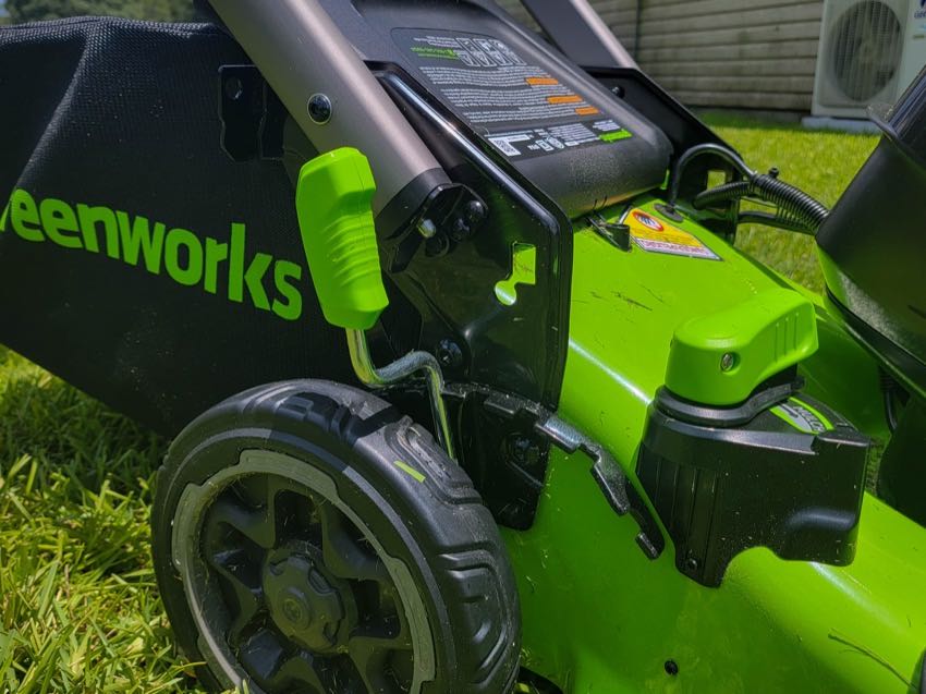 Greenworks 80V Pro 22-inch Self-Propelled Lawn Mower Review - Pro Tool ...