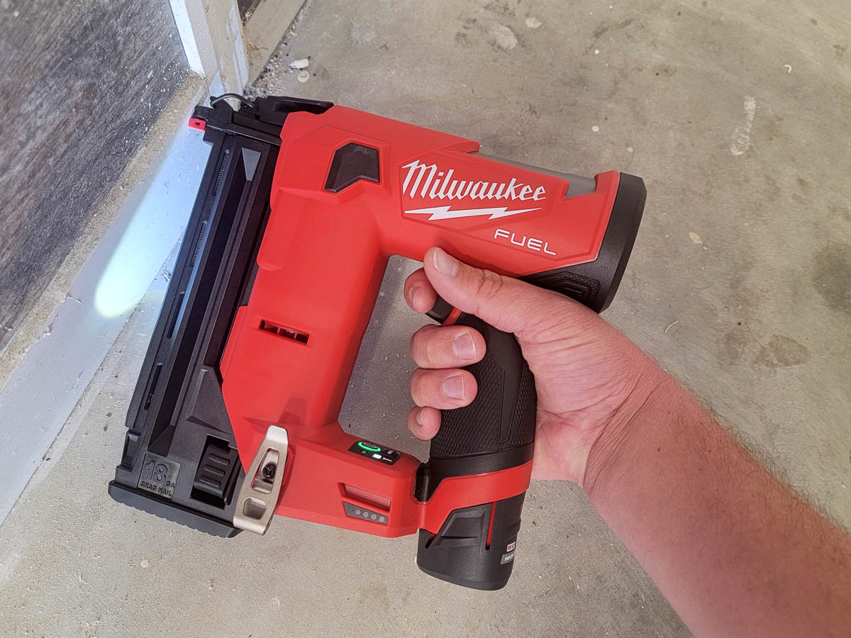 Milwaukee M12 Fuel 18-Gauge Compact Brad Nailer Review 2541 - Pro Tool ...