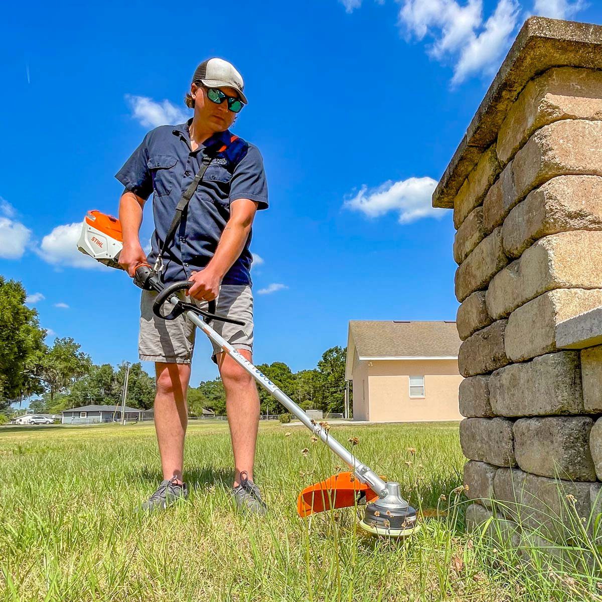 The Ultimate Battery-Powered String Trimmer Buying Guide - Pro Tool Reviews