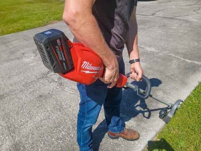 Cutting Edge Results: Milwaukee M18 Fuel Edger 3011 Review - Pro Tool ...
