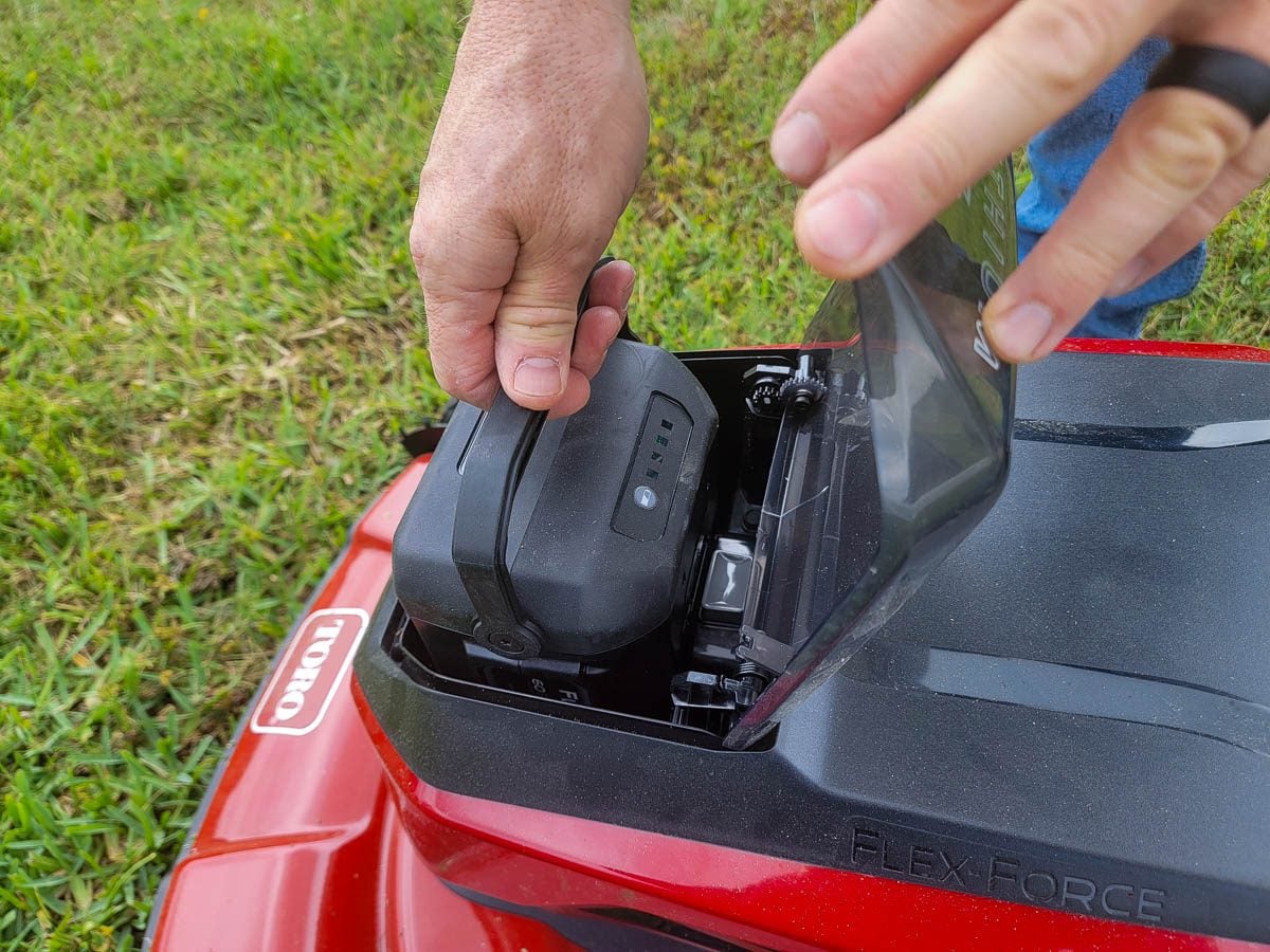 Toro 60V 22-Inch Self-Propelled Lawn Mower Review 21469 - Pro Tool Reviews