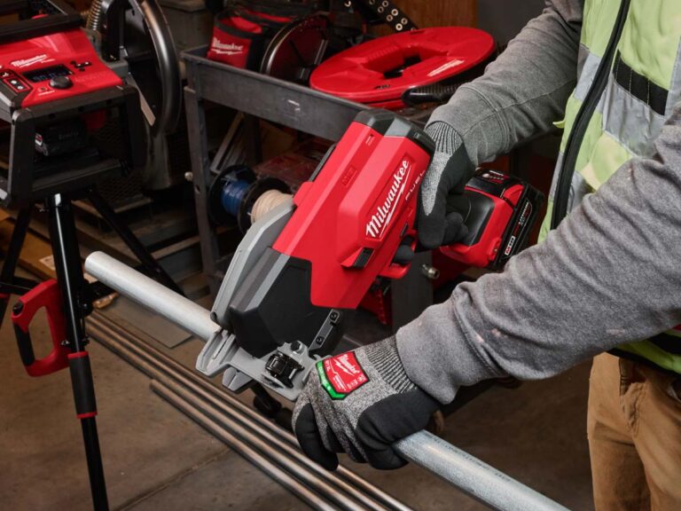 Milwaukee M18 Fuel Steel Pipe Cutter - Pro Tool Reviews