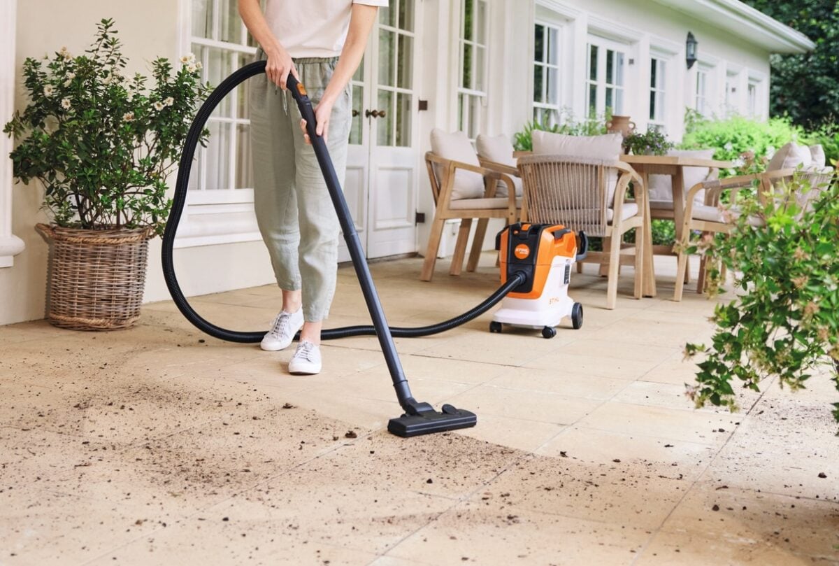 Cordless Cleaning for Homeowners: Stihl SEA 60 Cordless Wet/Dry Vacuum ...