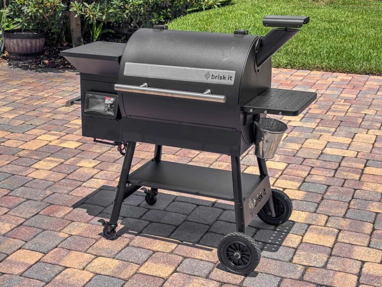We Tried the Brisk It Argo 640 AI-Enabled Pellet Grill - Pro Tool Reviews