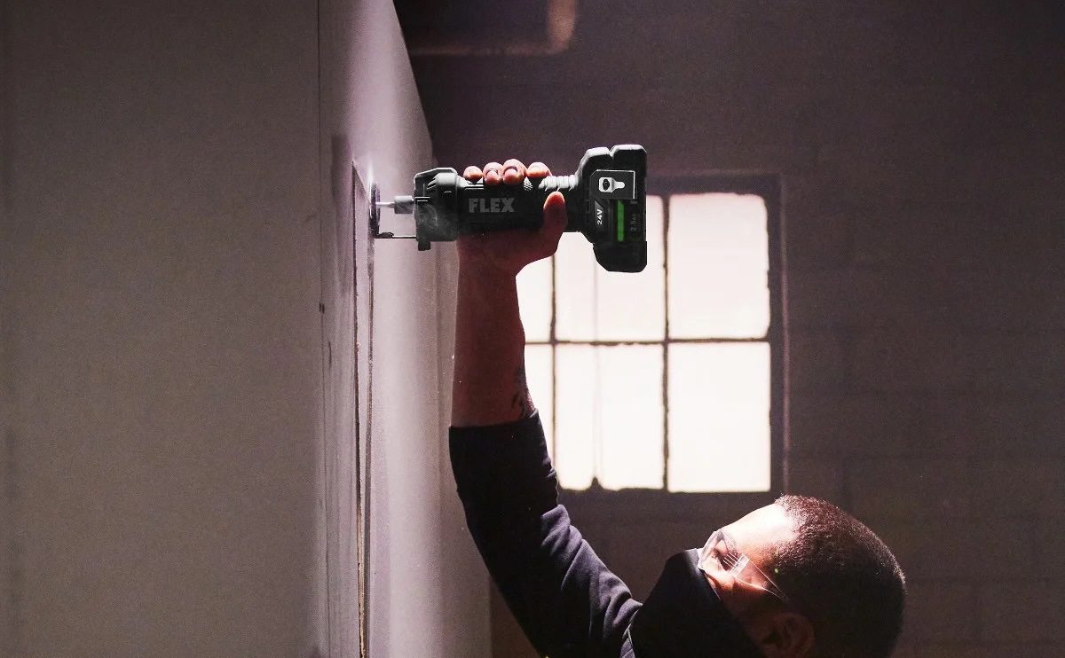 Flex 24V Drywall Cut Out Tool Targets Top Tier Performance - Pro Tool ...