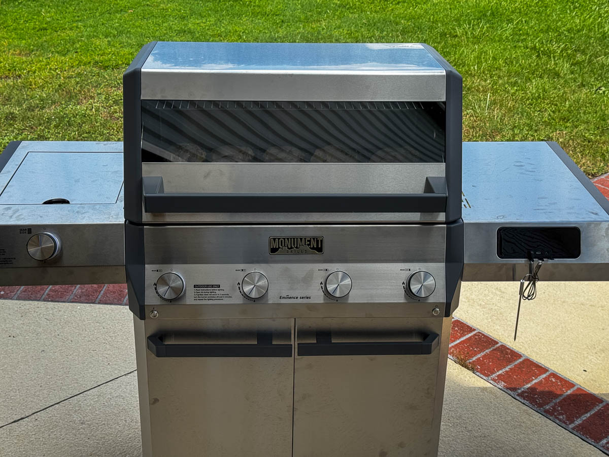 Monument Grills Eminence 405 Gas Grill Review