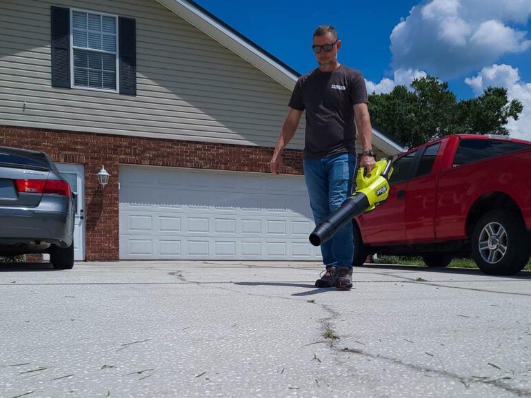 Review: Ryobi 40V 800 CFM Leaf Blower RY40HPLB01 - Pro Tool Reviews
