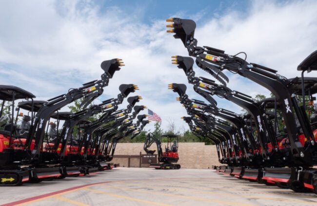 Bull 18-X Mini-Excavators Now Manufactured in the U.S.A. - Pro Tool Reviews