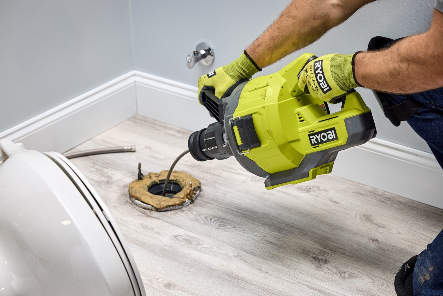 Drain Clearing Made Simple: Ryobi 18V and USB Lithium Augers - Pro Tool ...