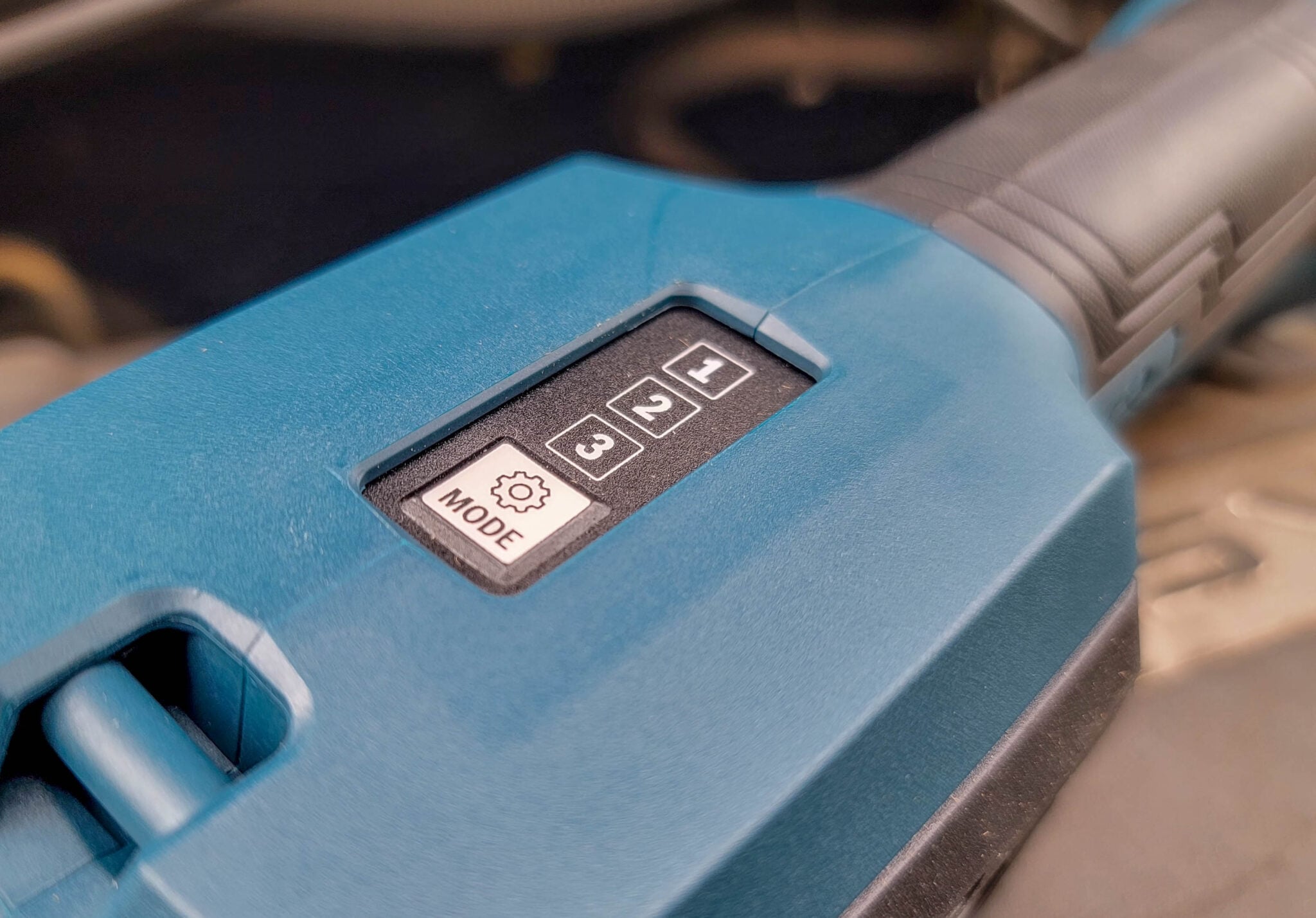 Bosch 18V Cordless Ratchet Breaks New Ground for Team Blue