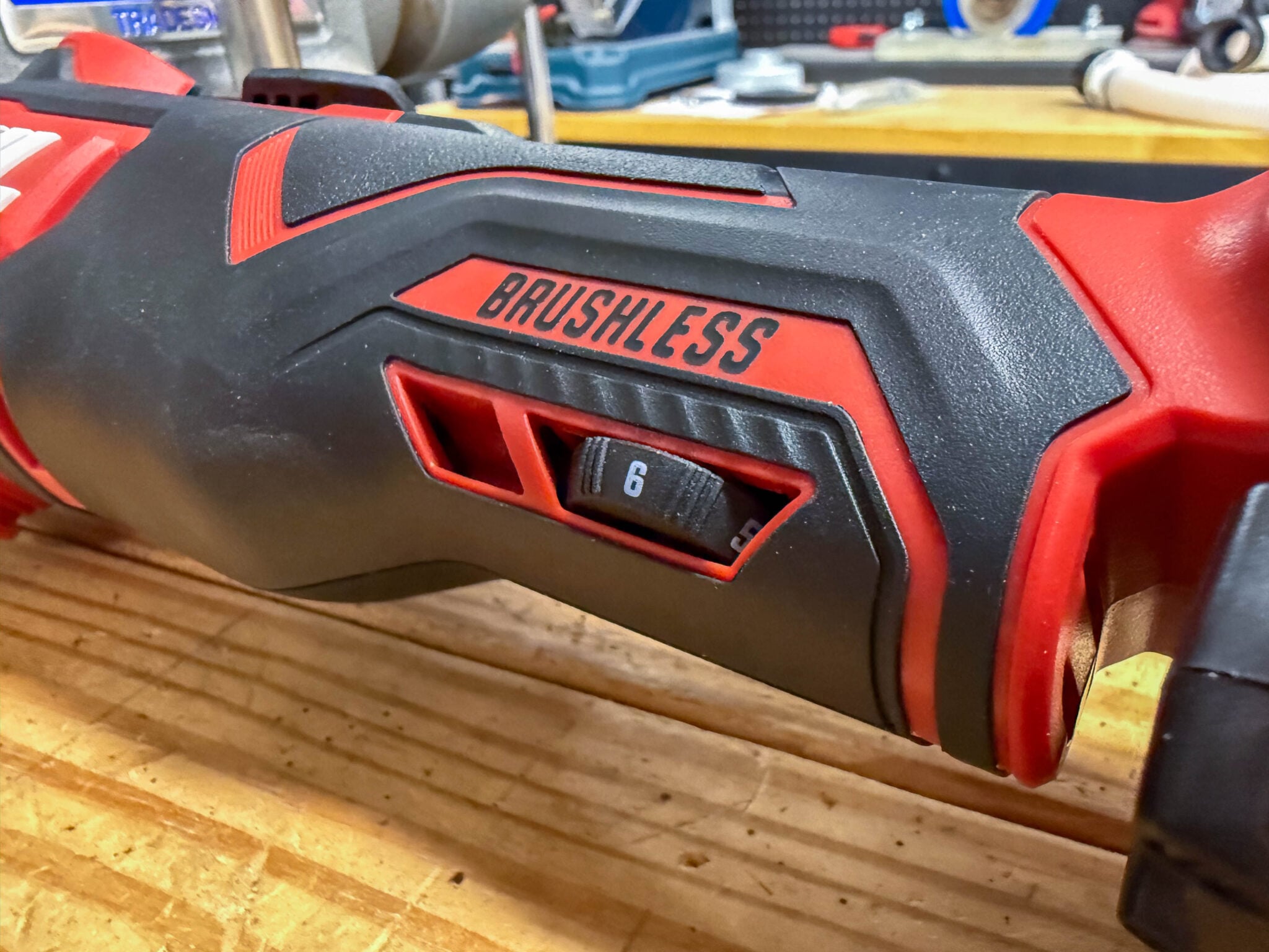 Skil 20V Brushless Oscillating Multi-Tool OS5920 Review - Pro Tool Reviews